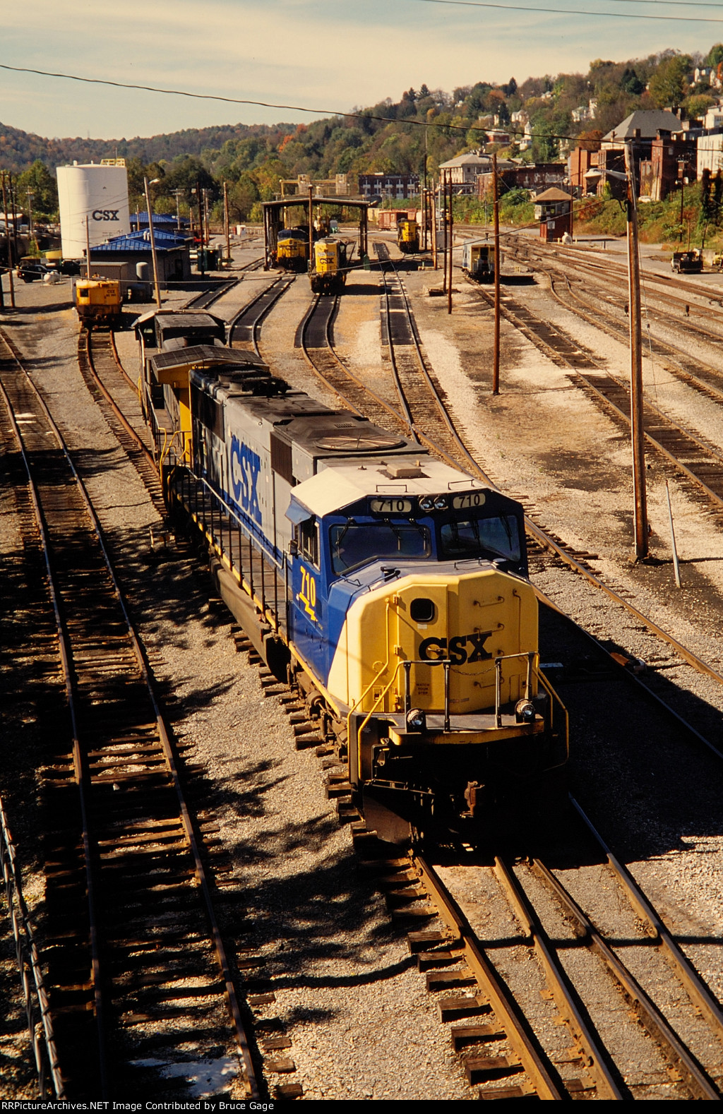 CSX 710